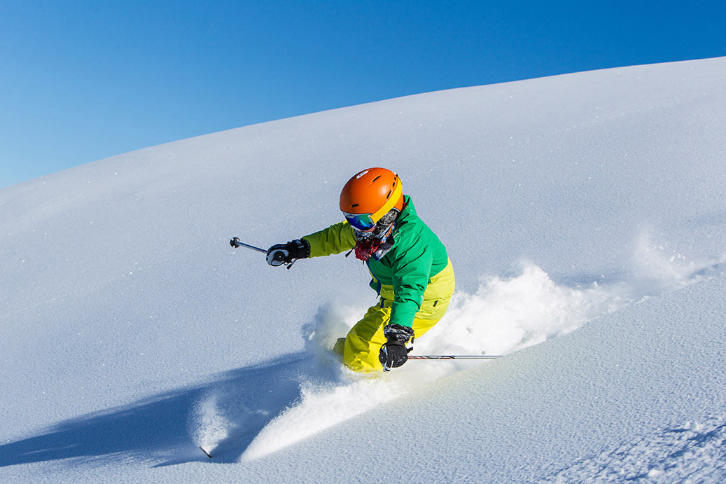 Découverte du ski ou du snowboard hors-piste - séjours en France - UCPA