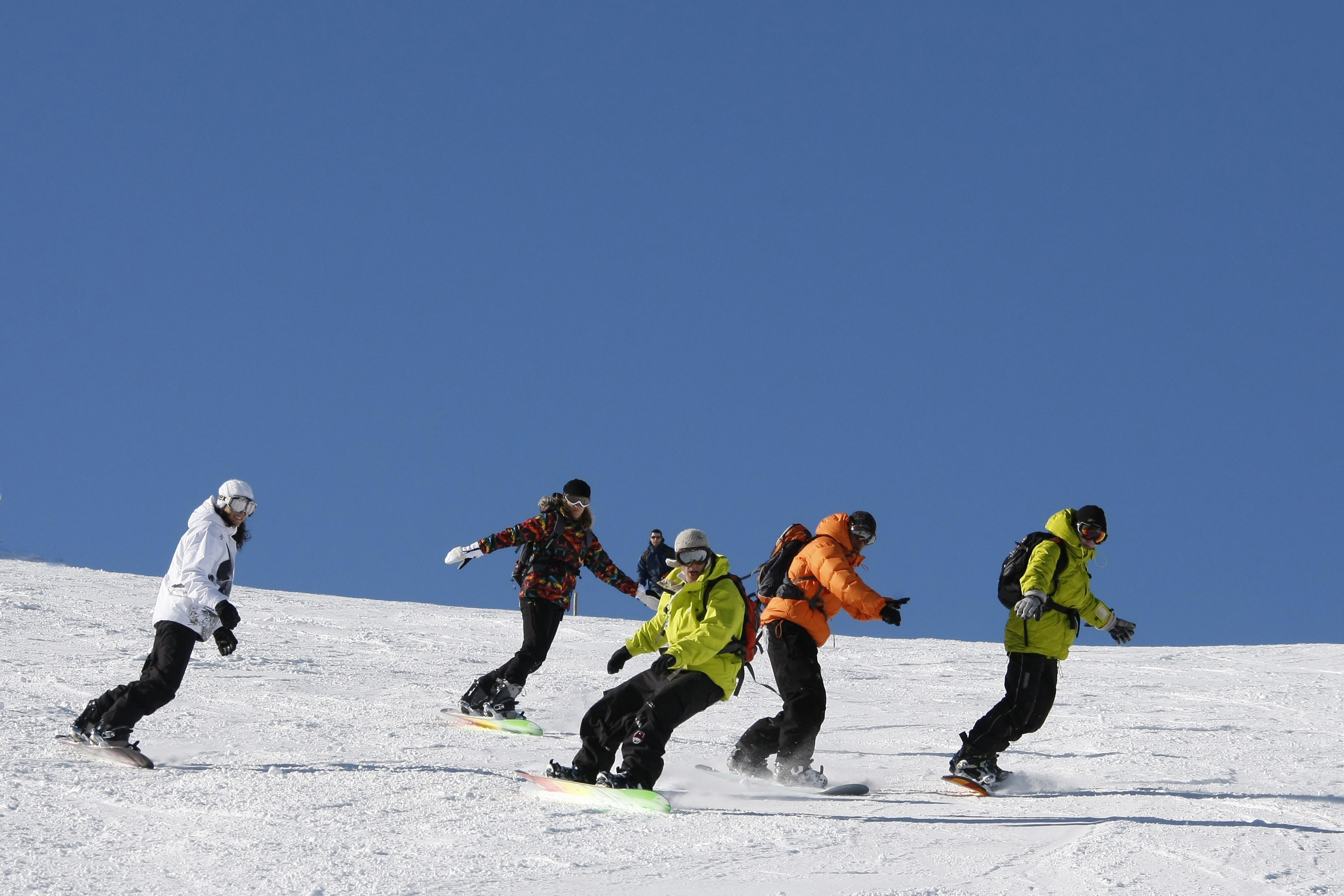 Apprendre le snowboard en 7 jours - Happy Winter - séjour en France - UCPA