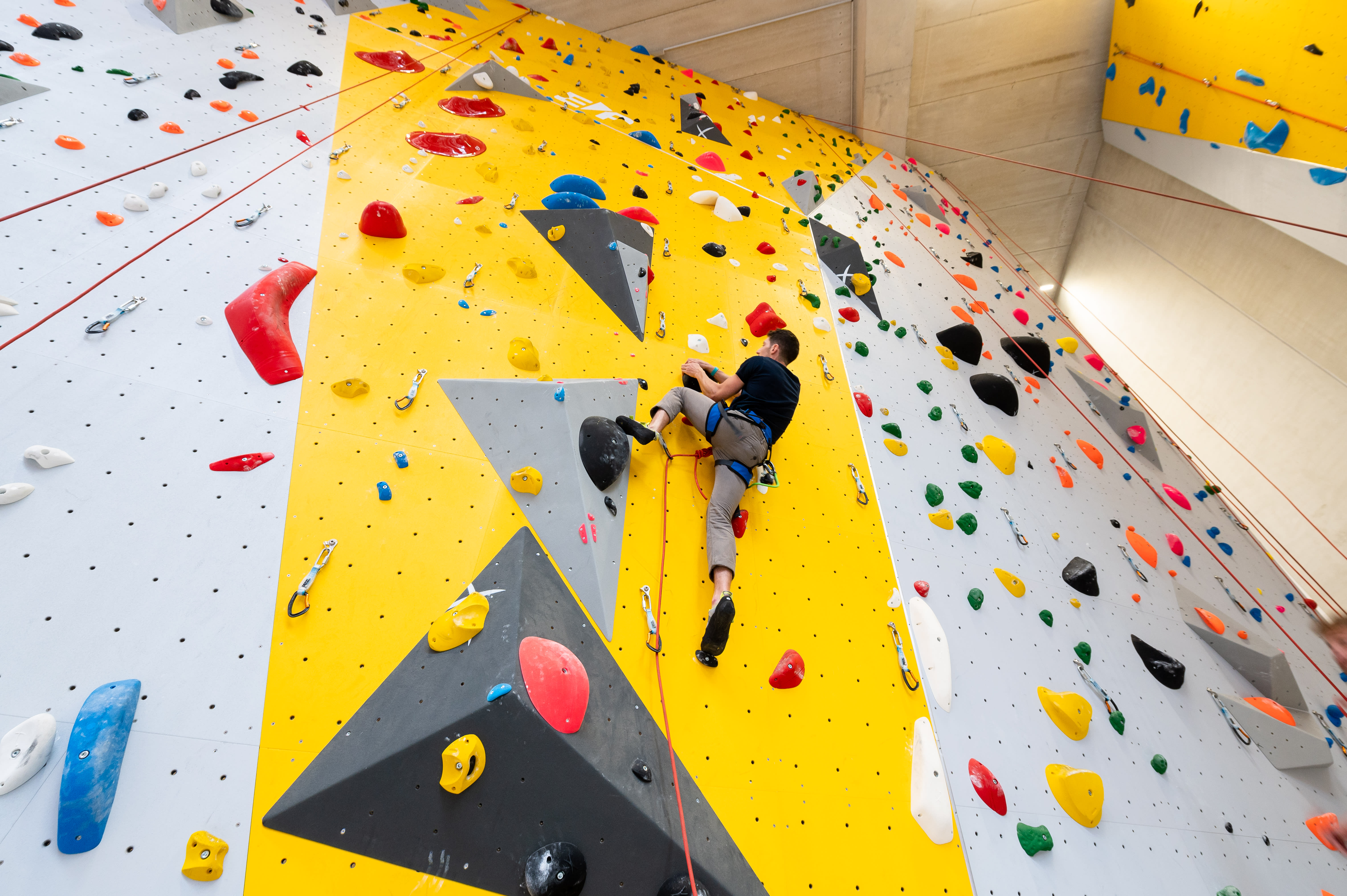 Tuto escalade n°5 : grimper en tête en salle